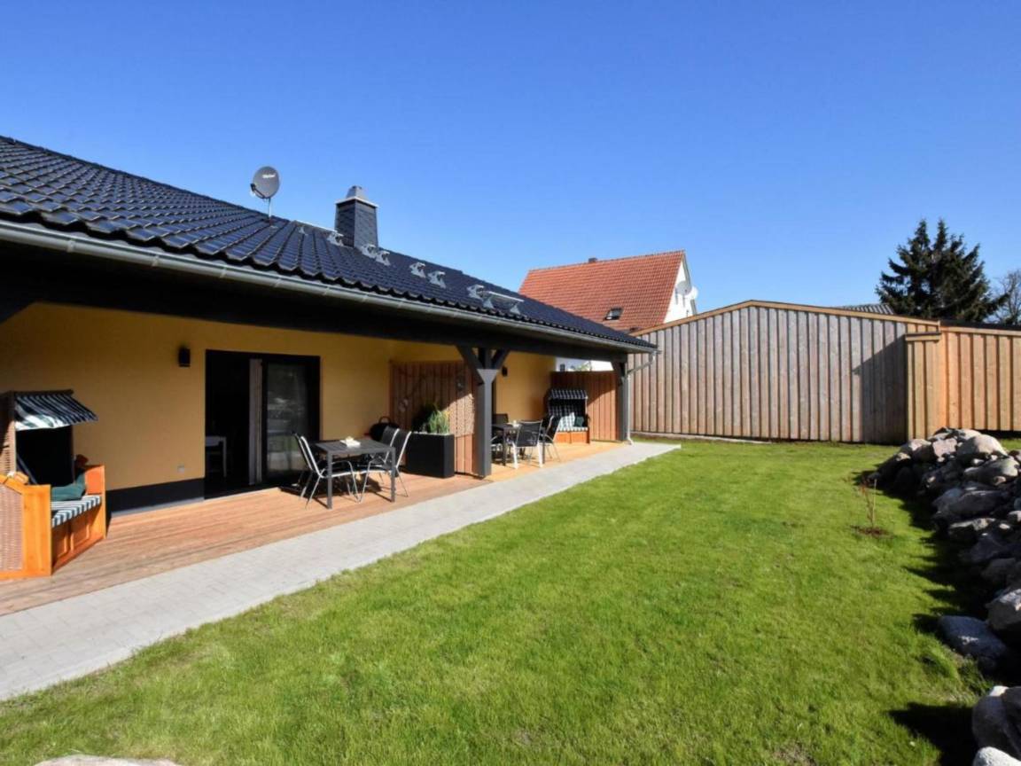128 M² Ferienhaus ∙ 3 Schlafzimmer ∙ 7 Gäste - Bad Kleinen