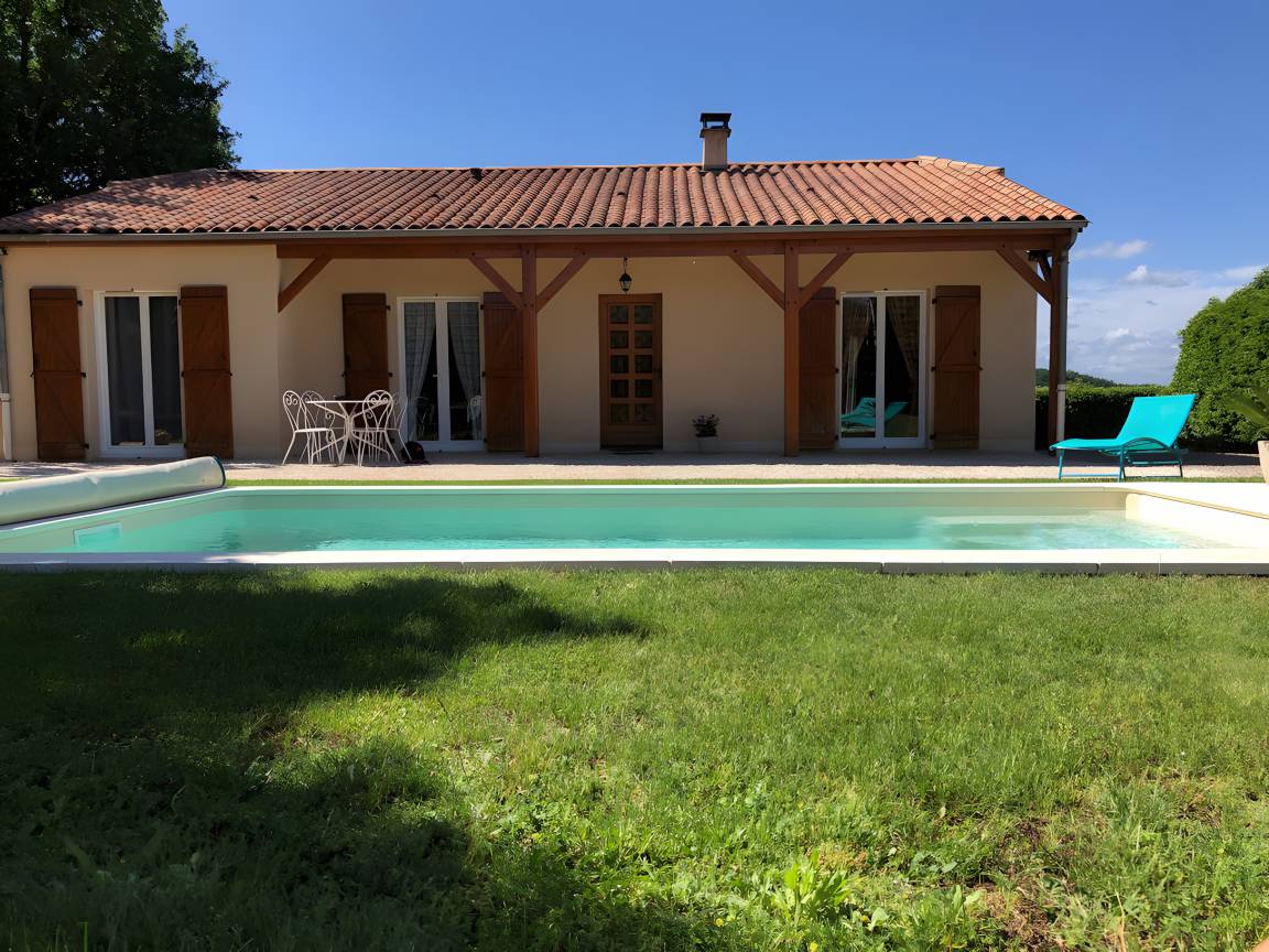 96 M² Maison De Vacances ∙ 3 Chambres ∙ 6 Personnes - Montignac