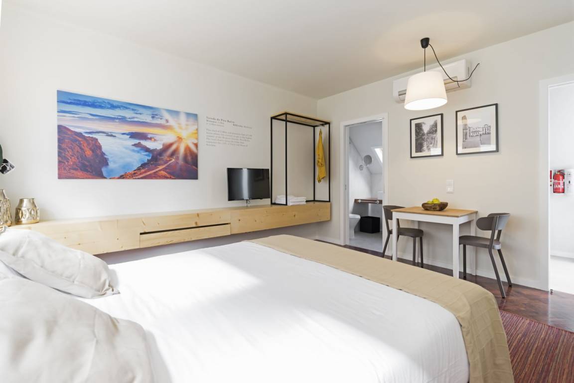 38 M² Apartamento ∙ 1 Quarto ∙ 2 Hóspedes - Madeira