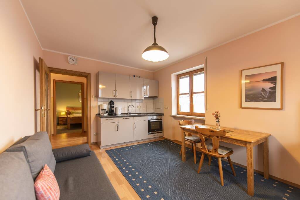 37 M² Ferienwohnung ∙ 1 Schlafzimmer ∙ 2 Gäste - Weiden in der Oberpfalz