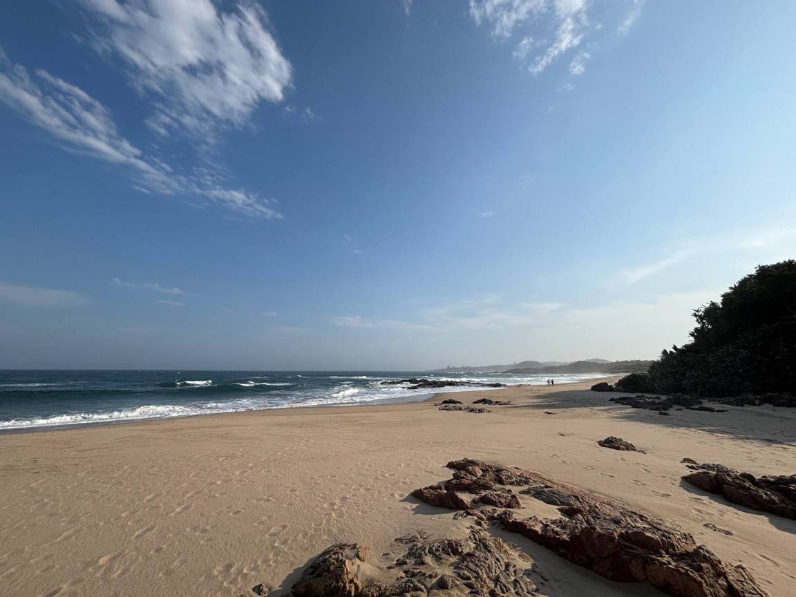 500 M² House ∙ 5 Bedrooms ∙ 14 Guests - Port Edward