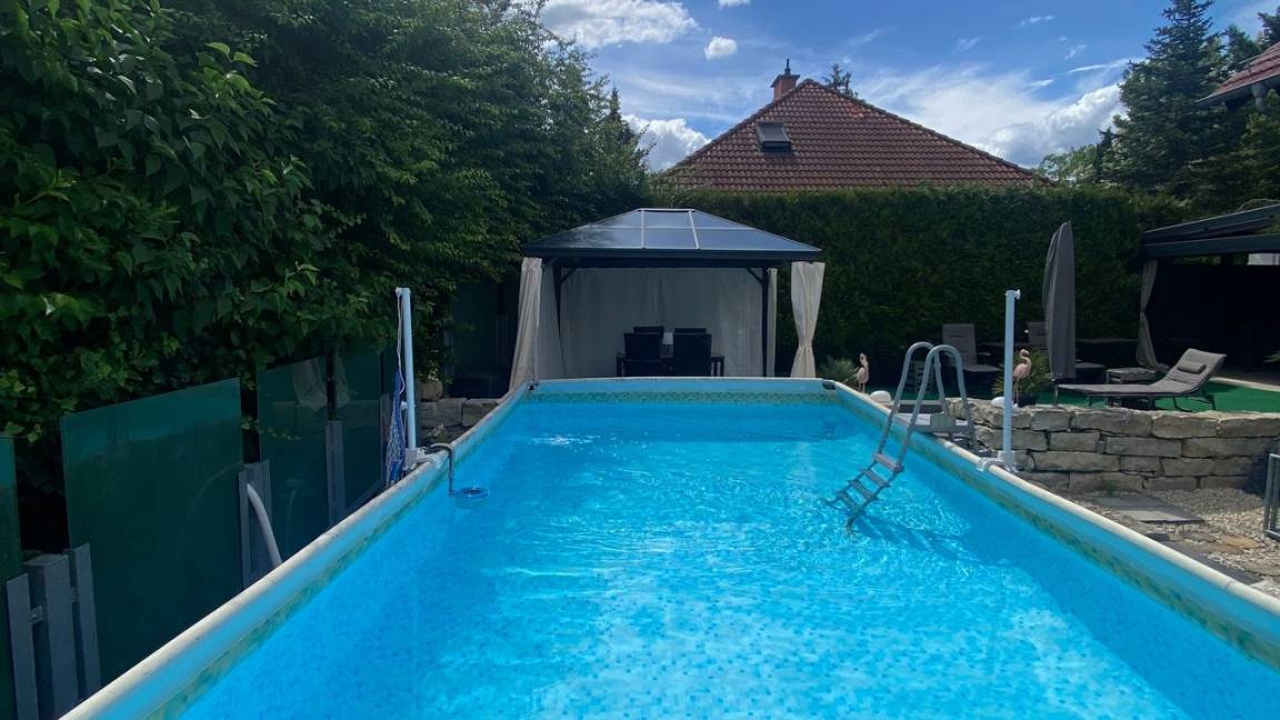70 M² Ferienwohnung ∙ 1 Schlafzimmer ∙ 6 Gäste - Alzey