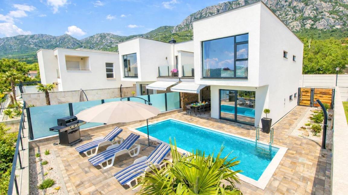 140 M² House ∙ 4 Bedrooms ∙ 8 Guests - Crikvenica