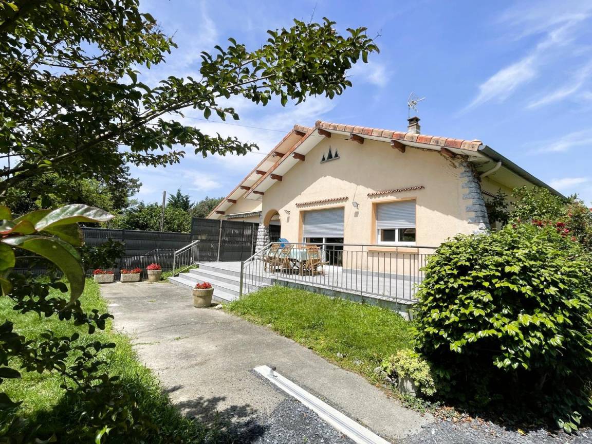 60 M² Gîte ∙ 2 Chambres ∙ 4 Personnes - Pyrénées-Atlantiques