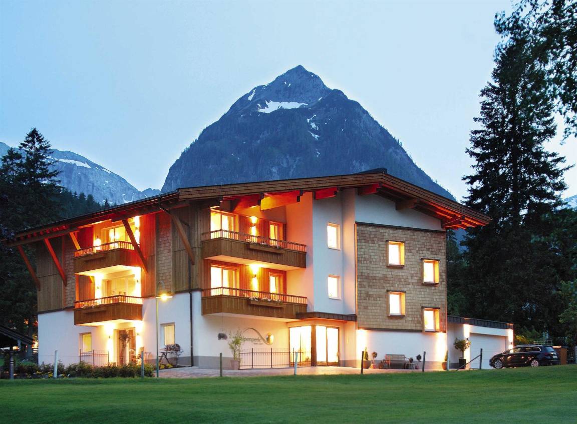22 M² Hotel ∙ 1 Bedroom ∙ 2 Guests - Pertisau