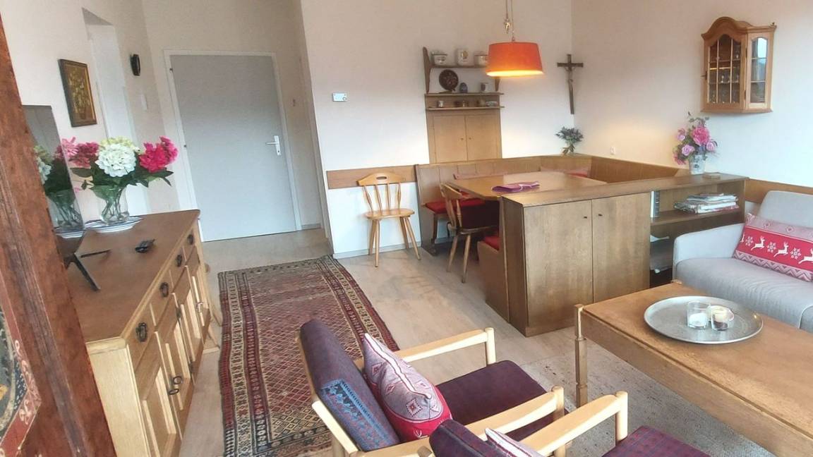 70 M² Ferienwohnung ∙ 2 Schlafzimmer ∙ 6 Gäste - Tauplitz