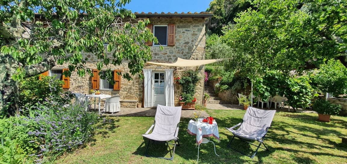 70 M² Villa ∙ 2 Bedrooms ∙ 4 Guests - Toscane