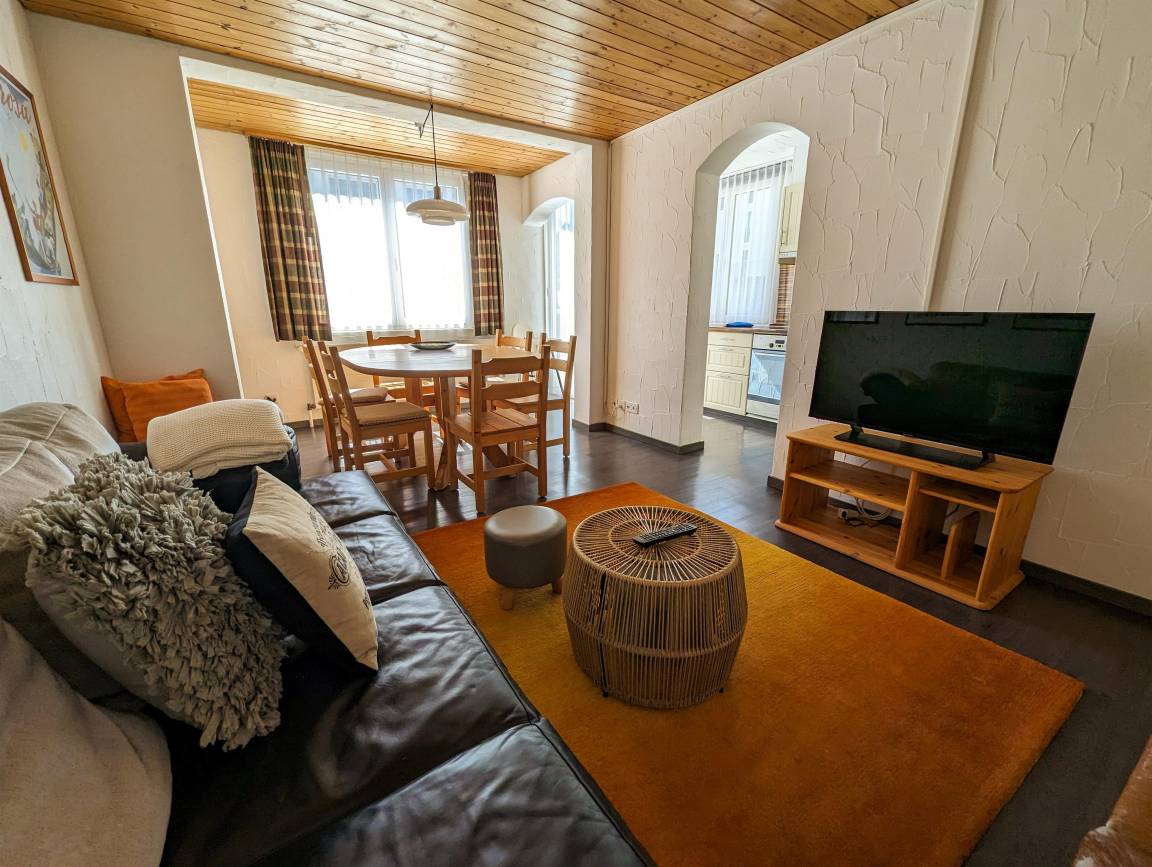 80 M² Ferienwohnung ∙ 3 Schlafzimmer ∙ 6 Gäste - Arosa