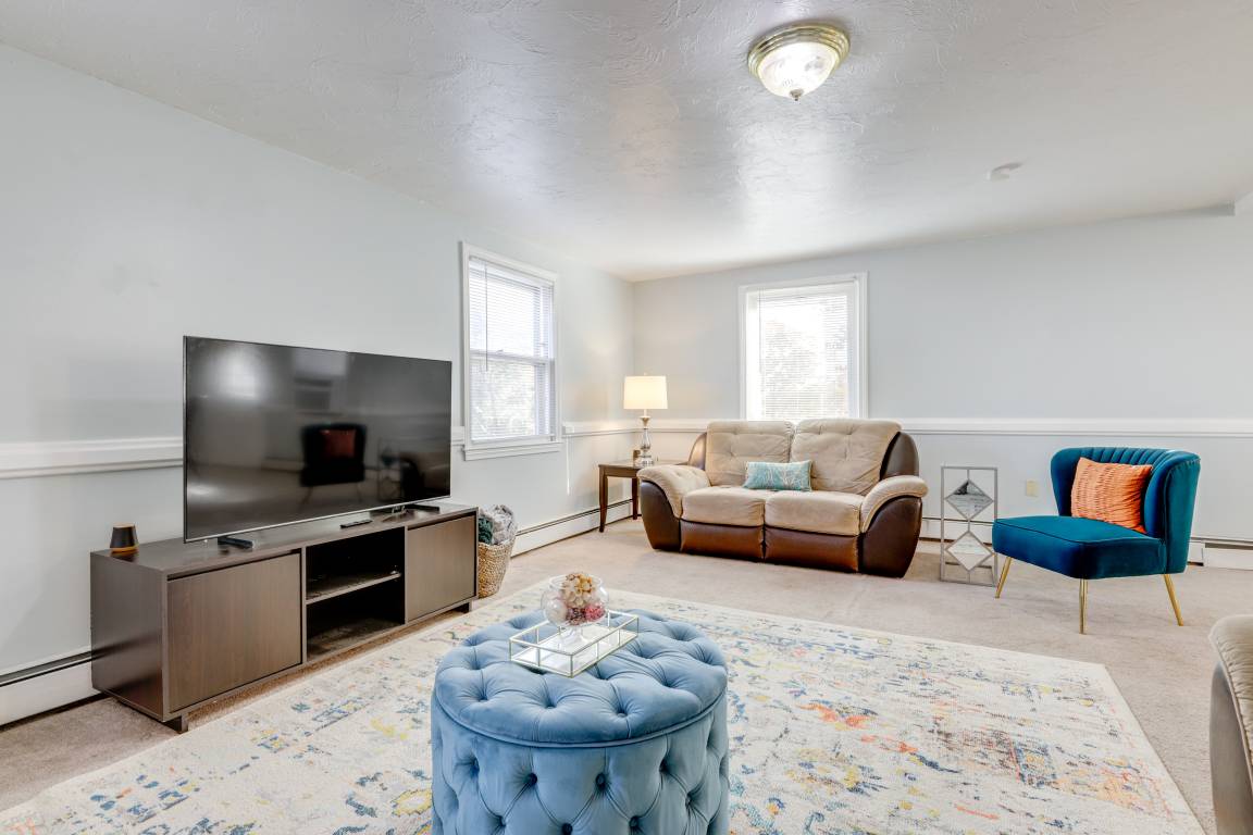 167 M² Apartamento ∙ 3 Habitaciones ∙ 5 Huéspedes - Worcester, MA