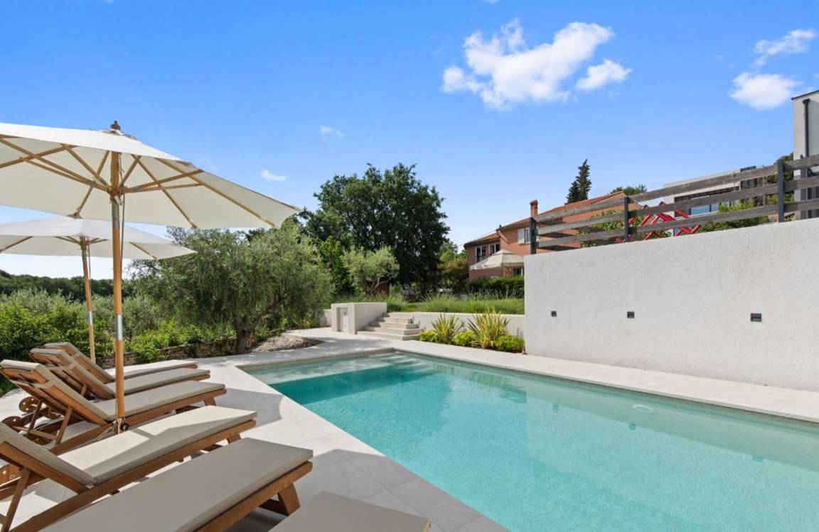 235 M² Villa ∙ 6 Schlafzimmer ∙ 12 Gäste - Pula