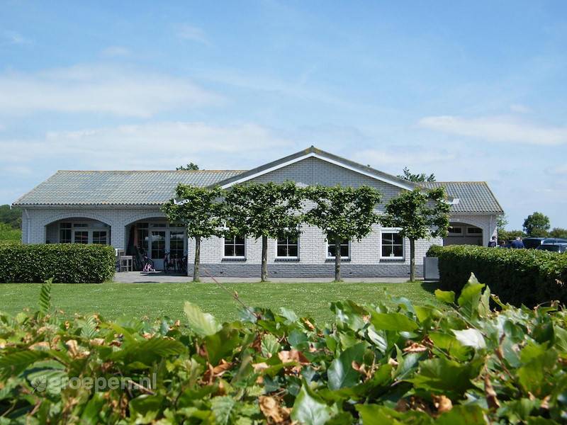 Maison De Vacances ∙ 10 Chambres ∙ 40 Personnes - Zeeland