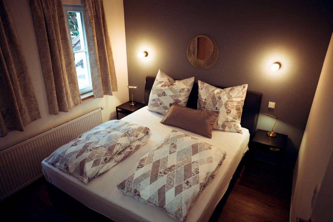 60 M² Ferienwohnung ∙ 1 Schlafzimmer ∙ 3 Gäste - Saarburg