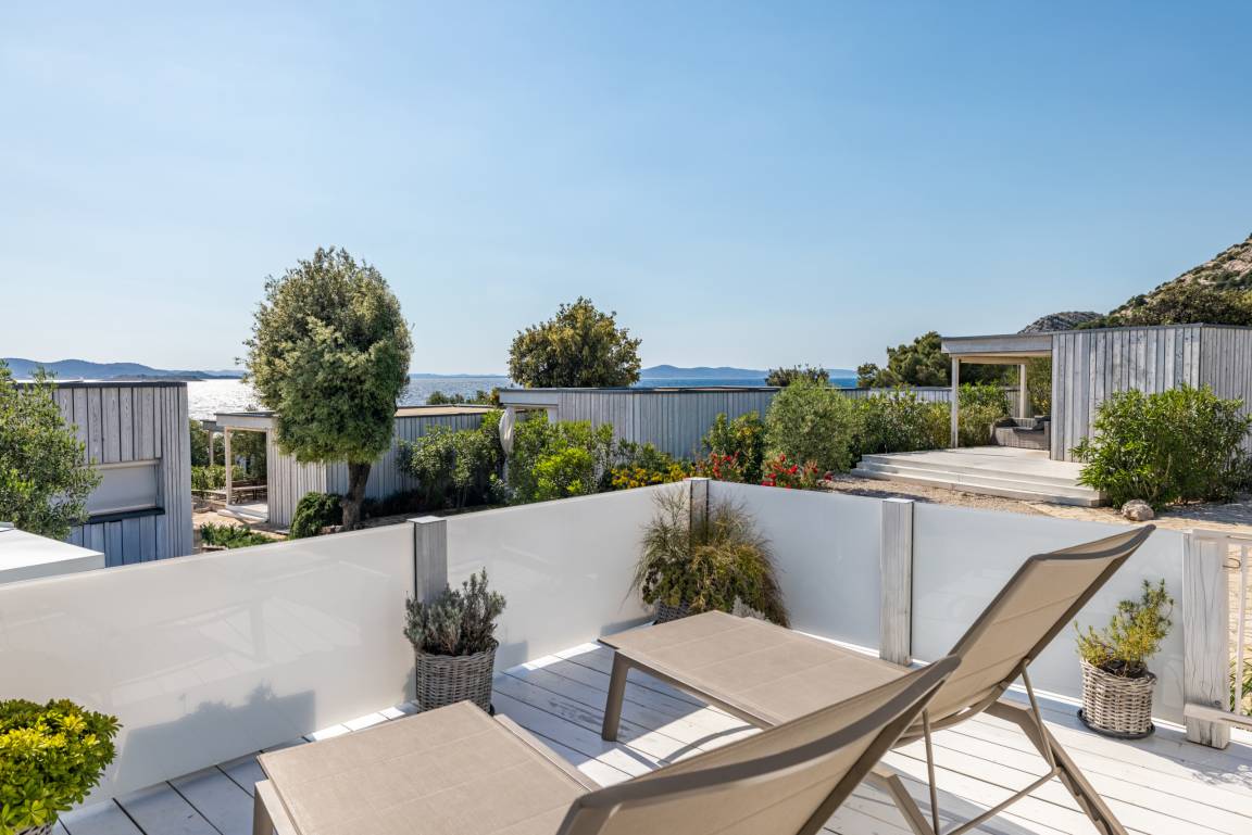 54 M² Villa ∙ 2 Bedrooms ∙ 6 Guests - Murter