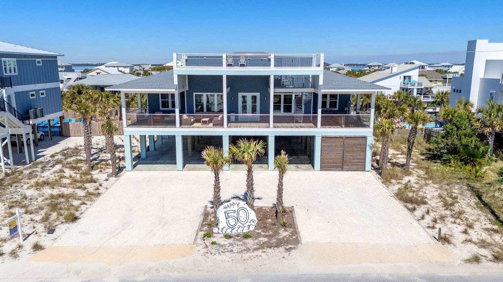 325 M² House ∙ 5 Bedrooms ∙ 18 Guests - Pensacola Beach, FL