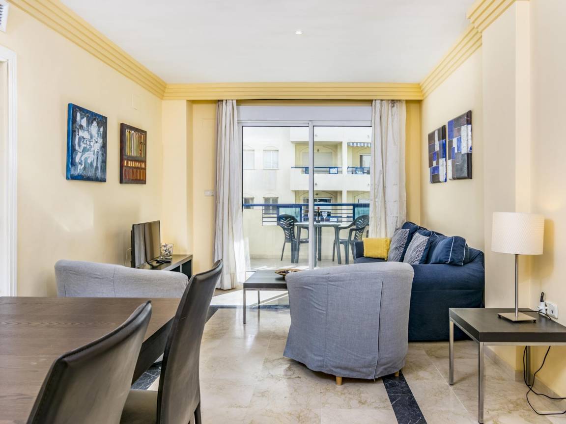 100 M² Apartamento ∙ 3 Habitaciones ∙ 6 Huéspedes - Marbella