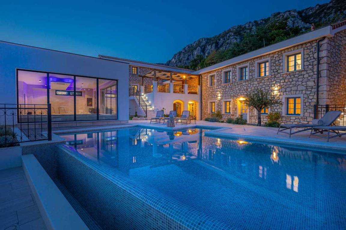 400 M² Villa ∙ 5 Chambres ∙ 10 Personnes - Selce