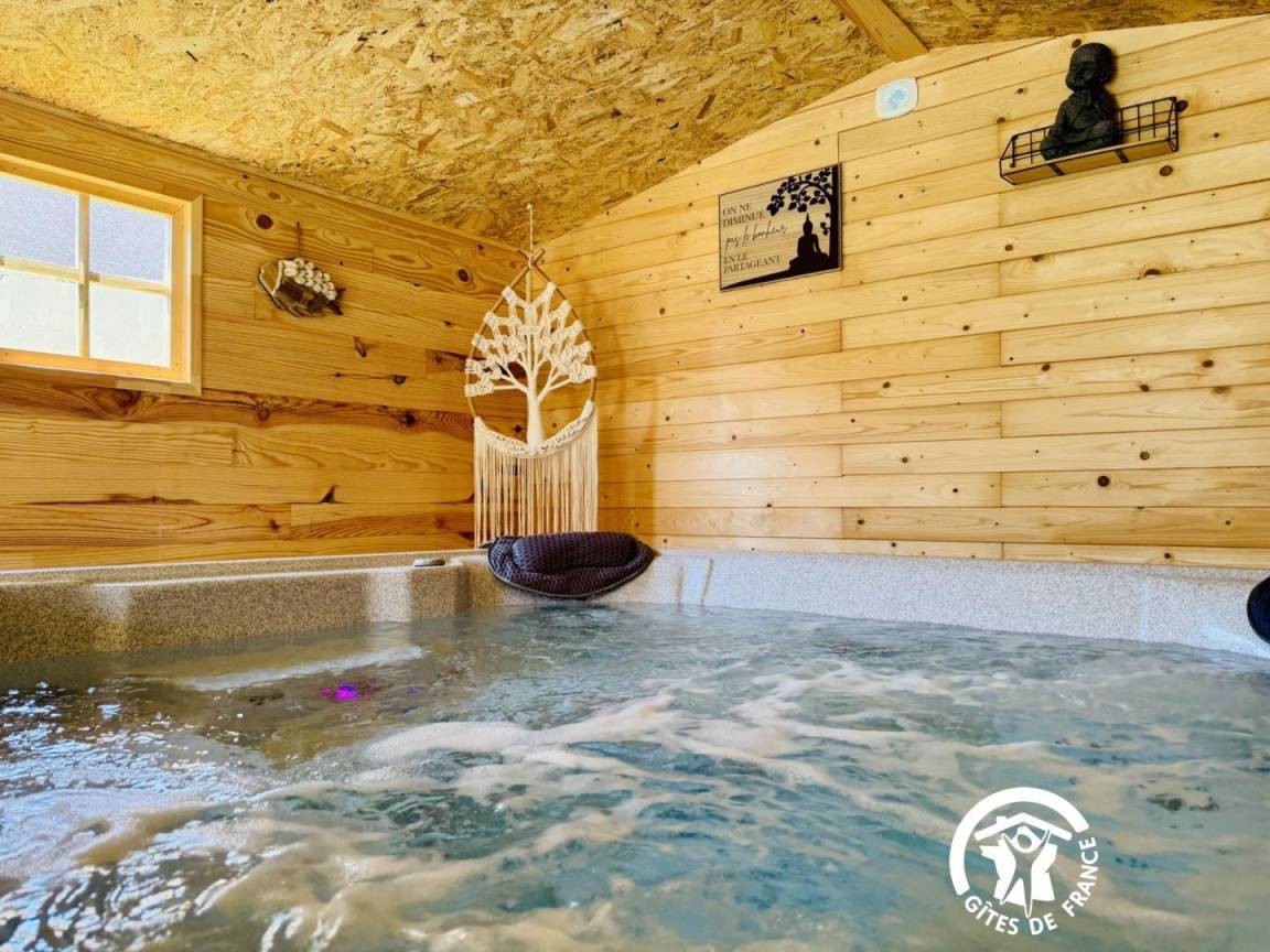 115 M² Gîte ∙ 3 Chambres ∙ 6 Personnes - Occitanie