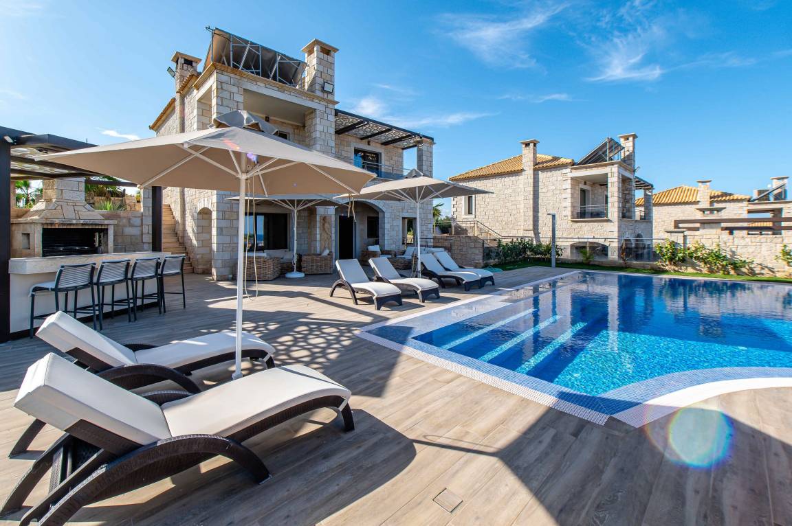 170 M² Villa ∙ 3 Bedrooms ∙ 8 Guests - Hersonissos
