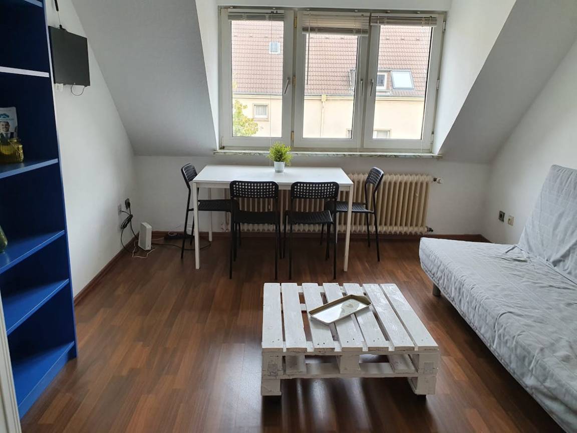 35 M² Ferienwohnung ∙ 1 Schlafzimmer ∙ 4 Gäste - Dortmund