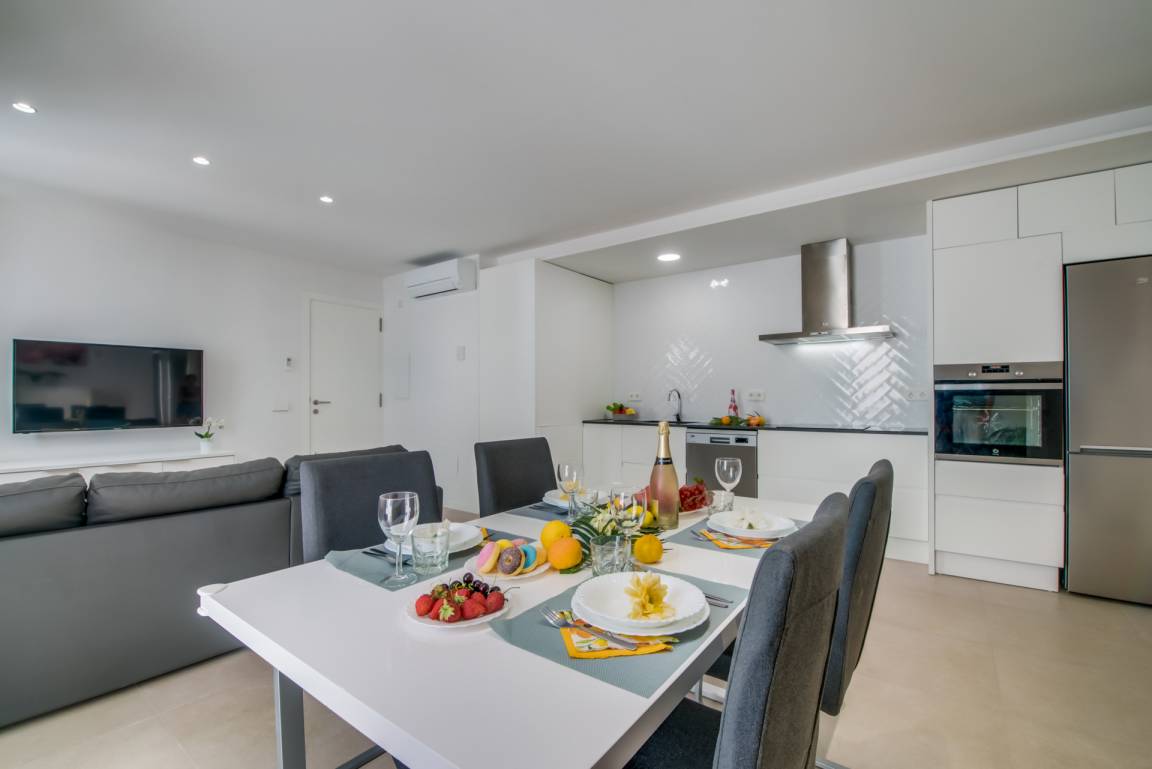 88 M² Apartamento ∙ 2 Habitaciones ∙ 4 Huéspedes - Búger