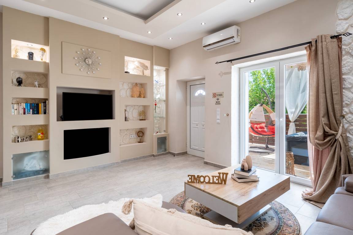 80 M² Appartement ∙ 2 Slaapkamers ∙ 5 Gasten - Ksamil