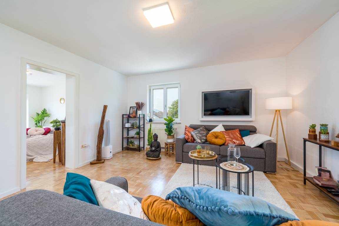 Ferienwohnung ∙ 2 Schlafzimmer ∙ 10 Gäste - Freilassing
