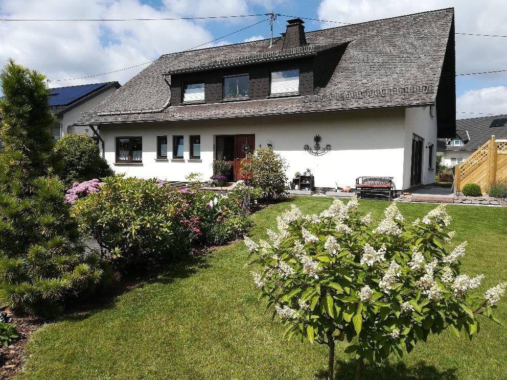 63 M² Ferienwohnung ∙ 1 Schlafzimmer ∙ 5 Gäste - Finnentrop