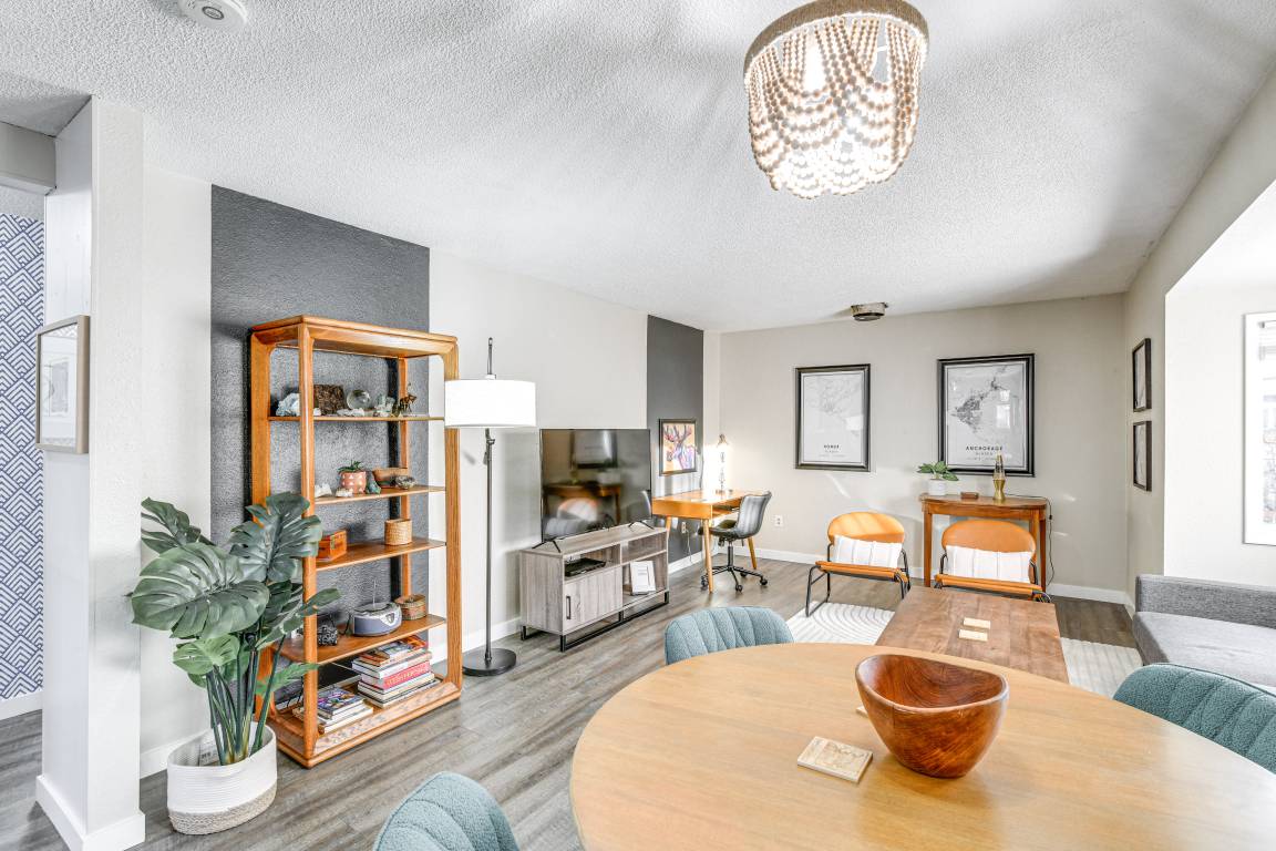 83 M² House ∙ 2 Bedrooms ∙ 4 Guests - Space Station, Anchorage