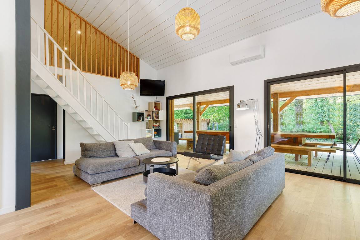 105 M² Maison De Vacances ∙ 5 Chambres ∙ 14 Personnes - Gironde