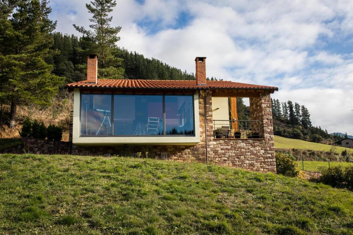 220 M² Chalet ∙ 3 Bedrooms ∙ 12 Guests - Potes
