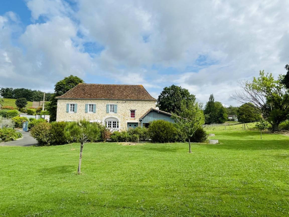 250 M² Gîte ∙ 3 Chambres ∙ 6 Personnes - Pyrénées-Atlantiques
