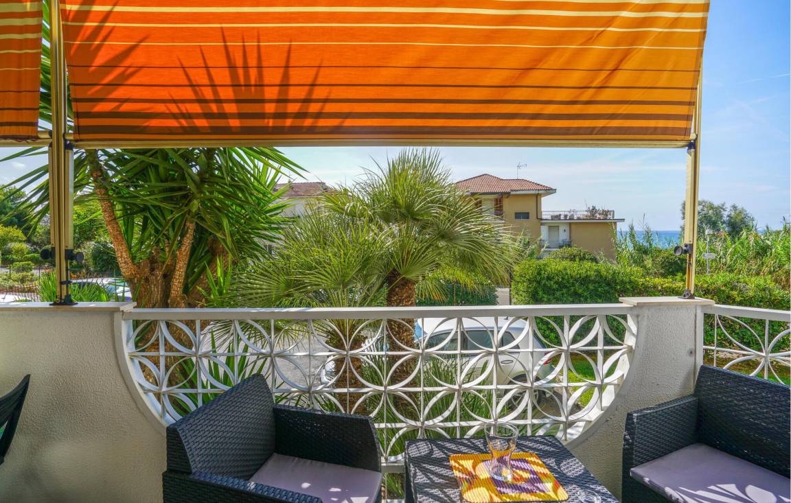 83 M² Ferienwohnung ∙ 2 Schlafzimmer ∙ 6 Gäste - Santo Stefano al Mare