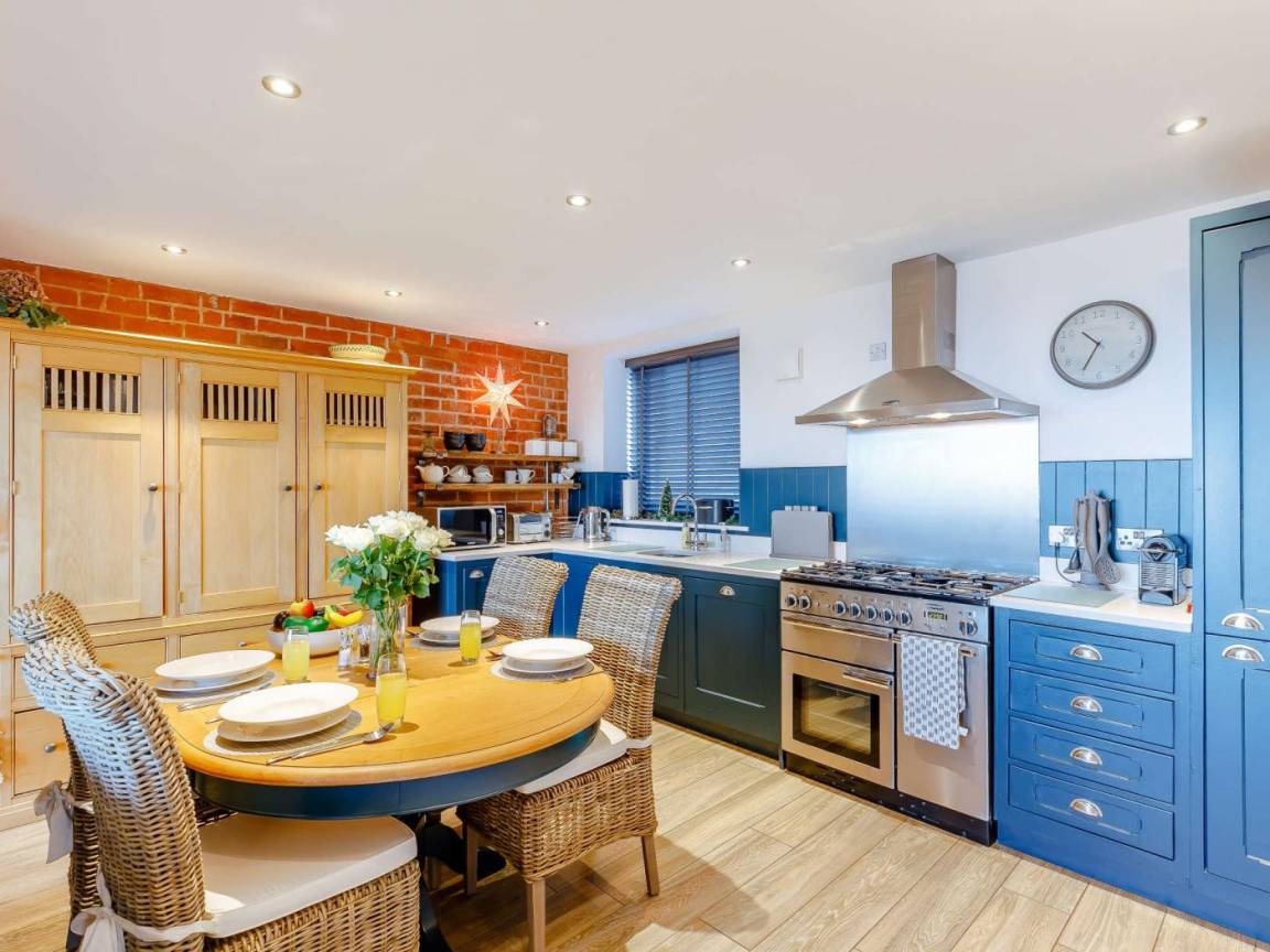 Cottage ∙ 2 Bedrooms ∙ 4 Guests - Glossop