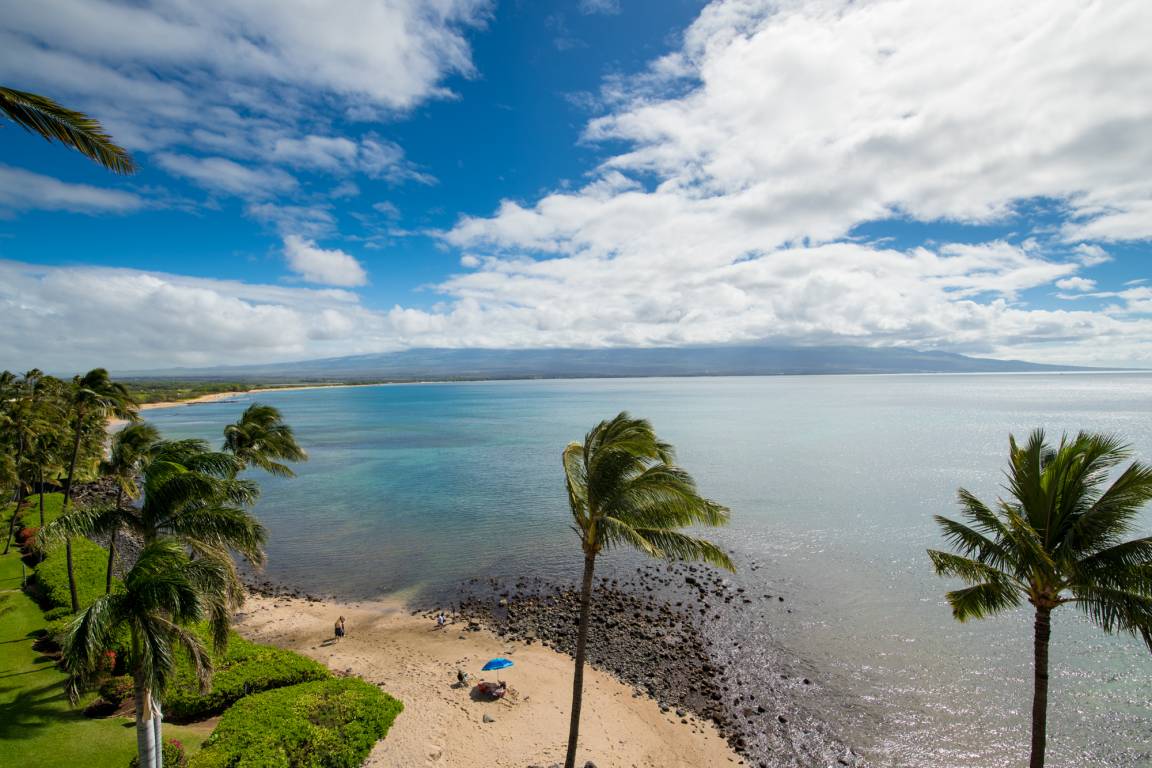 99 M² Condo ∙ 2 Bedrooms ∙ 4 Guests - Kahului, HI