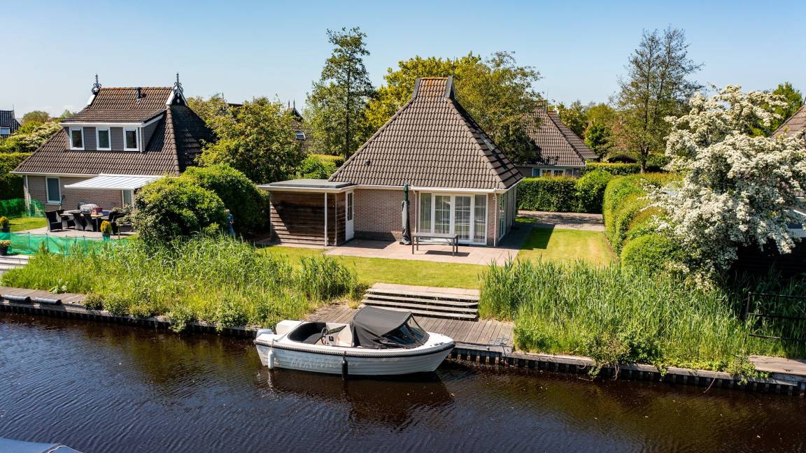 75 M² Bungalow ∙ 2 Schlafzimmer ∙ 6 Gäste - Friesland