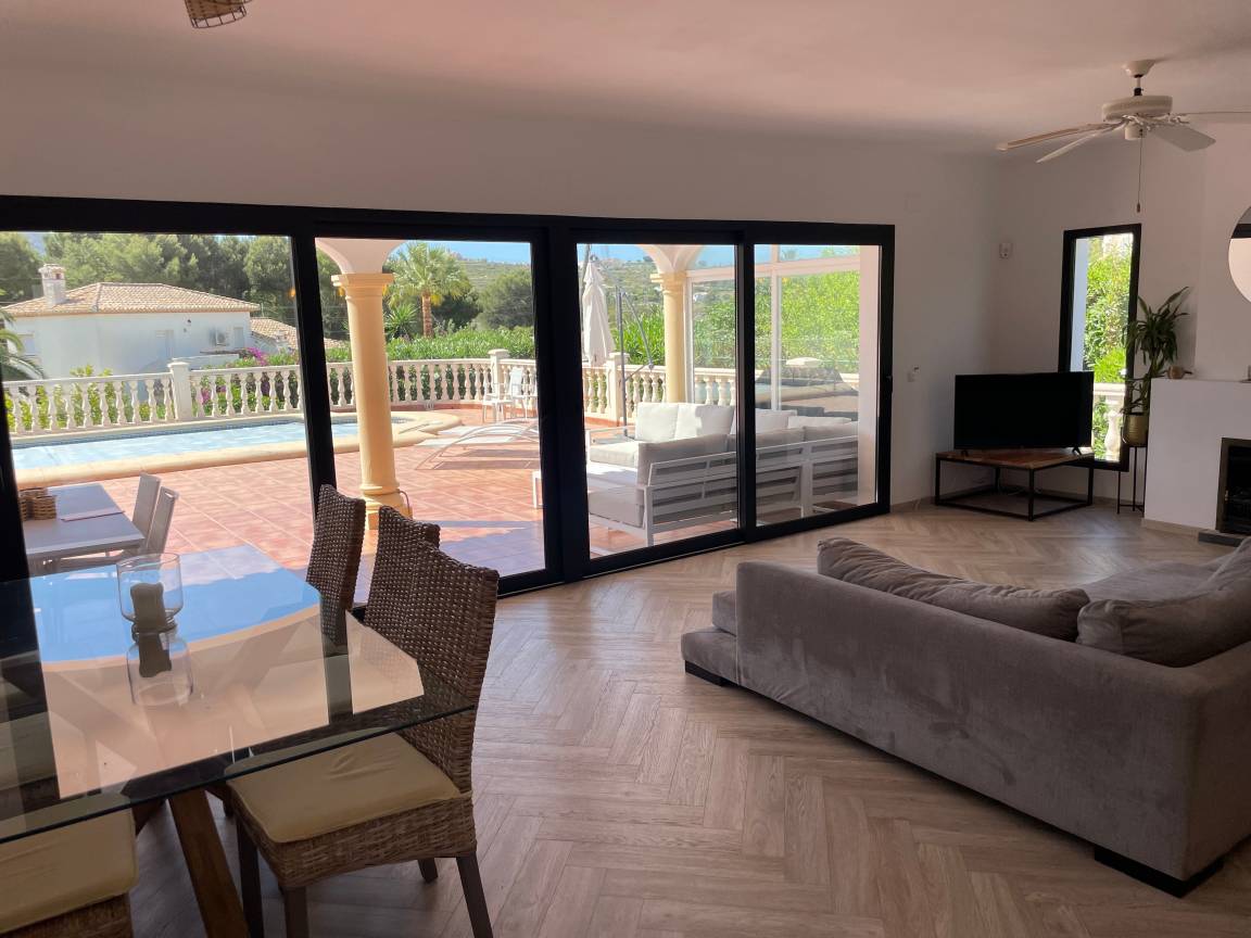 200 M² Villa ∙ 5 Habitaciones ∙ 10 Huéspedes - Jávea