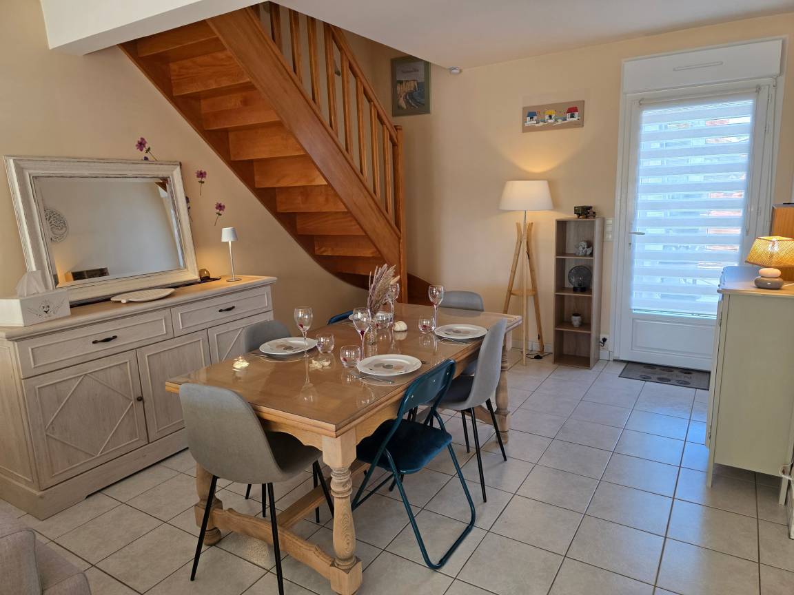 70 M² House ∙ 2 Bedrooms ∙ 4 Guests - Coutances