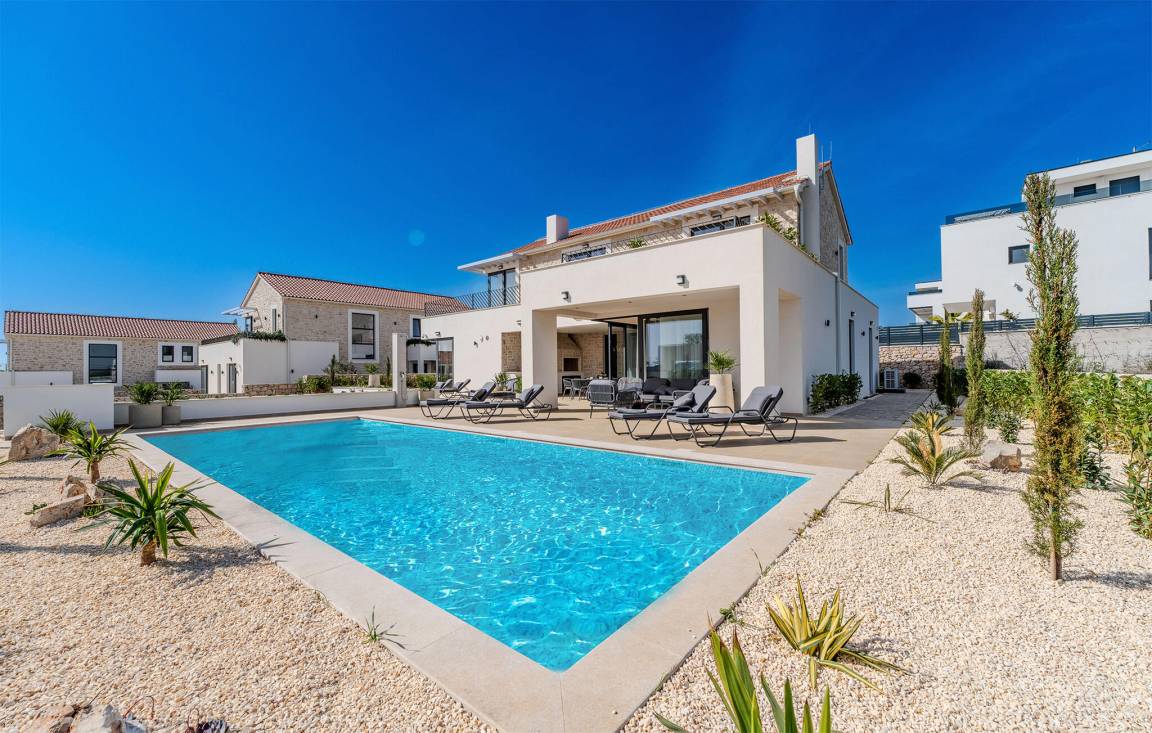 300 M² Ferienhaus ∙ 4 Schlafzimmer ∙ 10 Gäste - Vodice