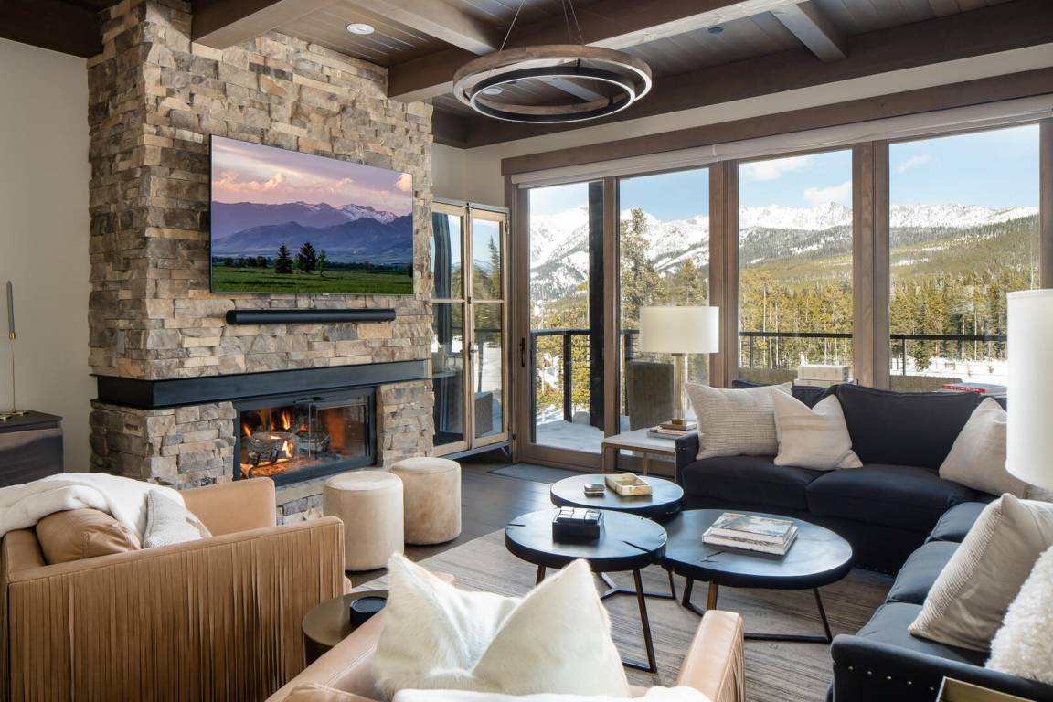 House ∙ 4 Bedrooms ∙ 10 Guests - Big Sky, MT