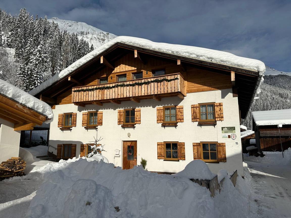 15 M² Hôtel ∙ 1 Chambre ∙ 2 Personnes - Stanzach