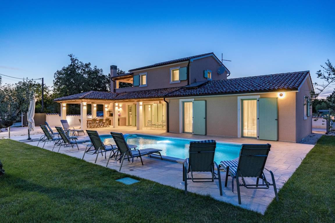 190 M² Villa ∙ 3 Schlafzimmer ∙ 7 Gäste - Fažana