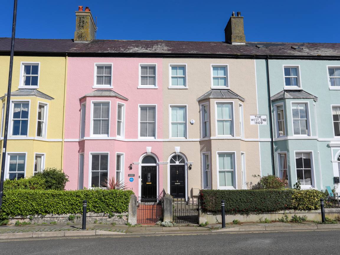 Cottage ∙ 5 Bedrooms ∙ 10 Guests - Bangor