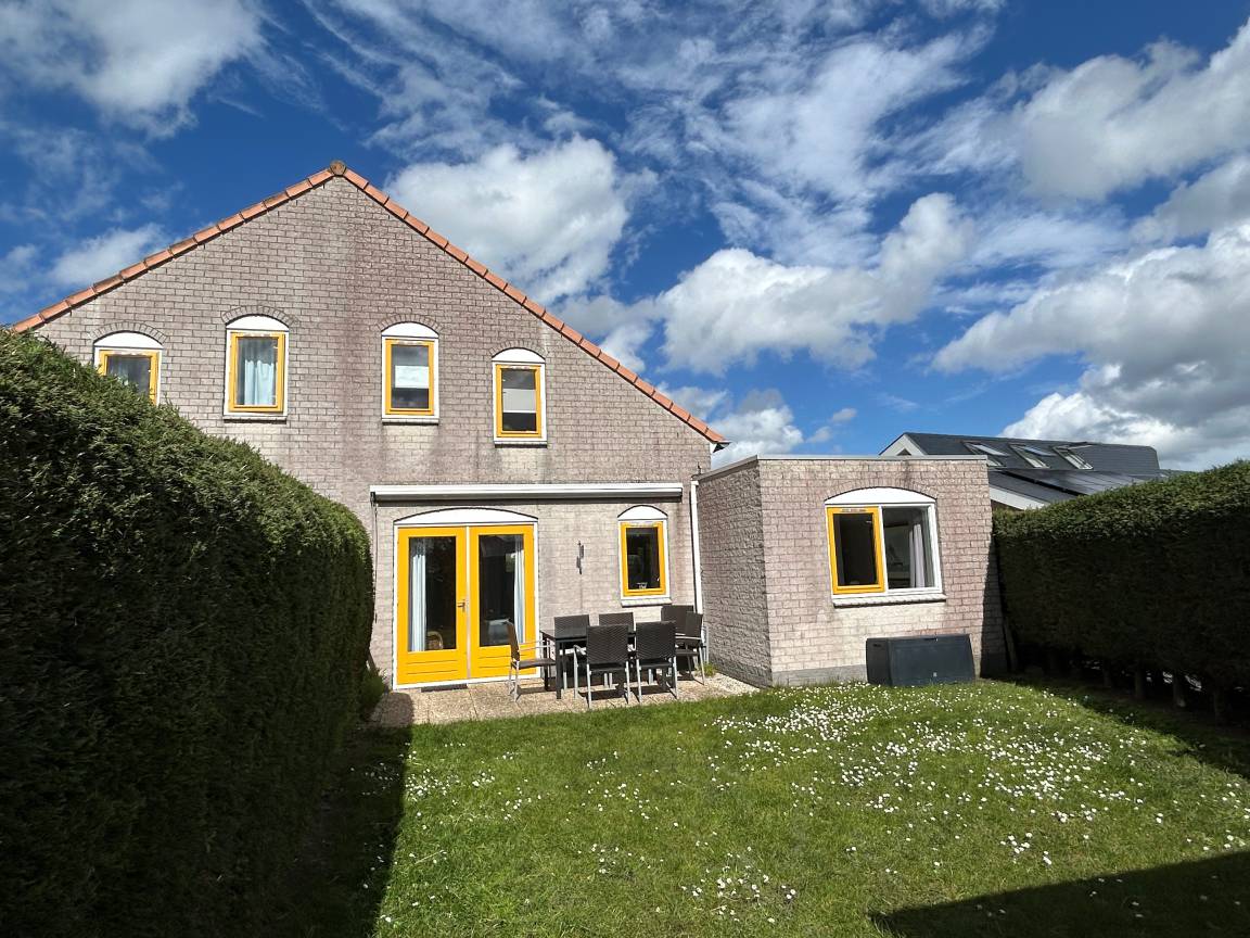 100 M² House ∙ 4 Bedrooms ∙ 8 Guests - Vlissingen