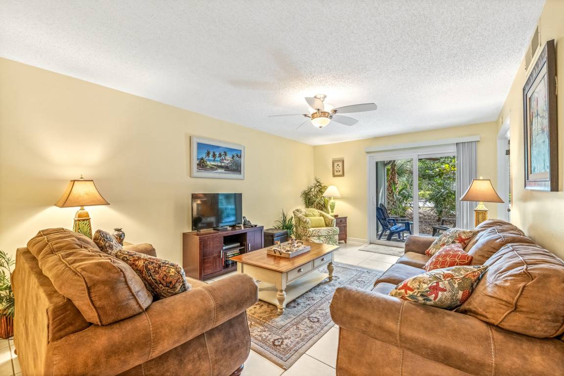 109 M² Condo ∙ 3 Bedrooms ∙ 6 Guests - Edgewater, FL