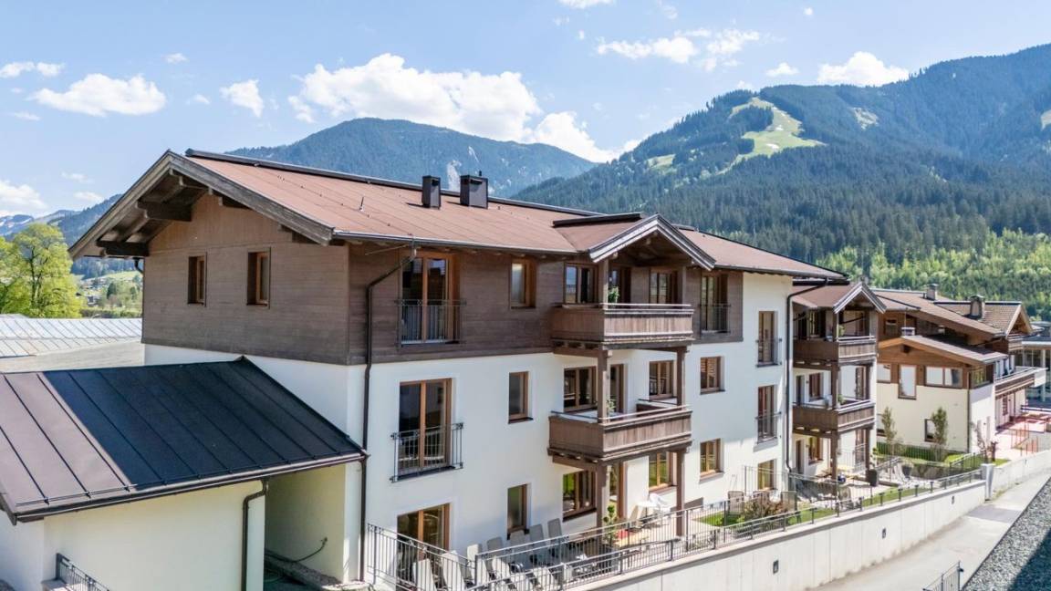 279 M² Ferienwohnung ∙ 10 Schlafzimmer ∙ 24 Gäste - Wörgl