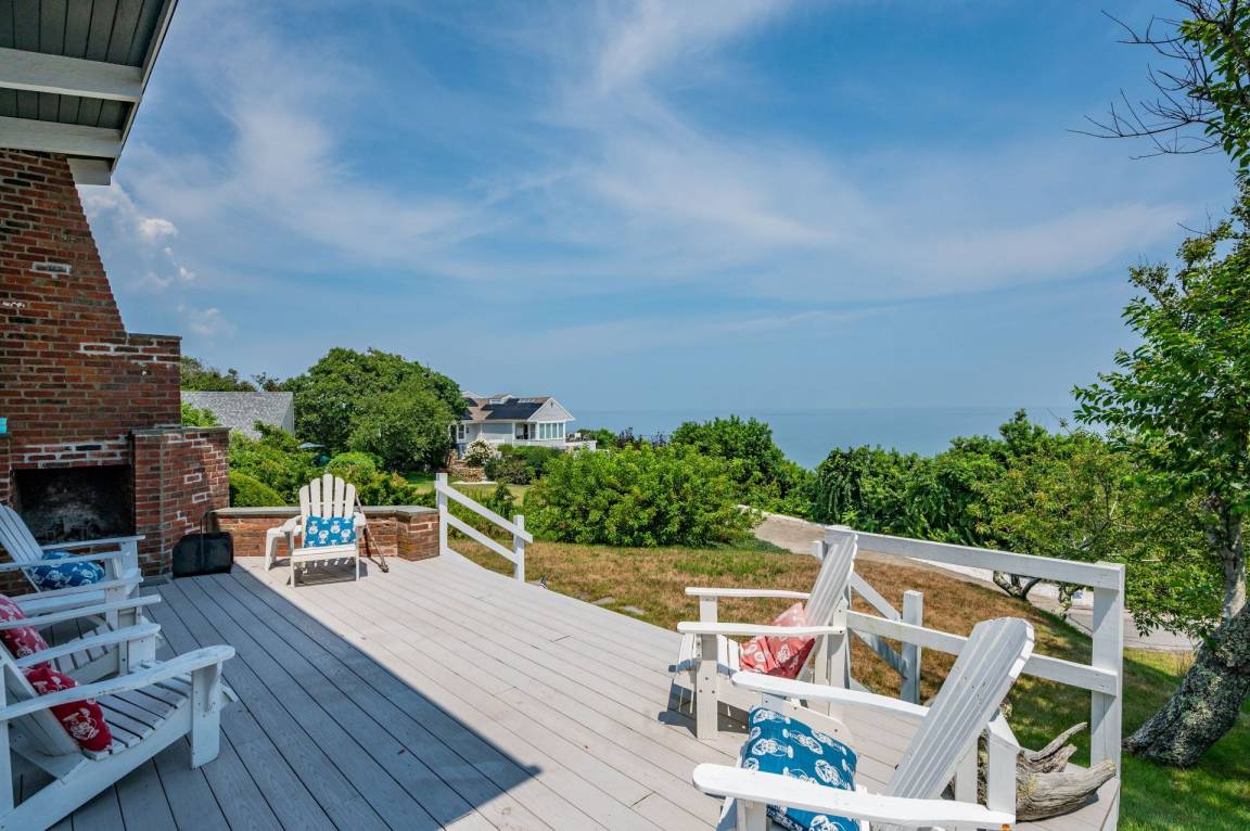 152 M² House ∙ 4 Bedrooms ∙ 9 Guests - Massachusetts