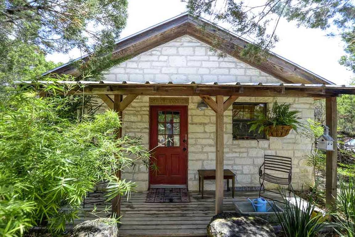 House ∙ 1 Bedroom ∙ 2 Guests - Driftwood, TX