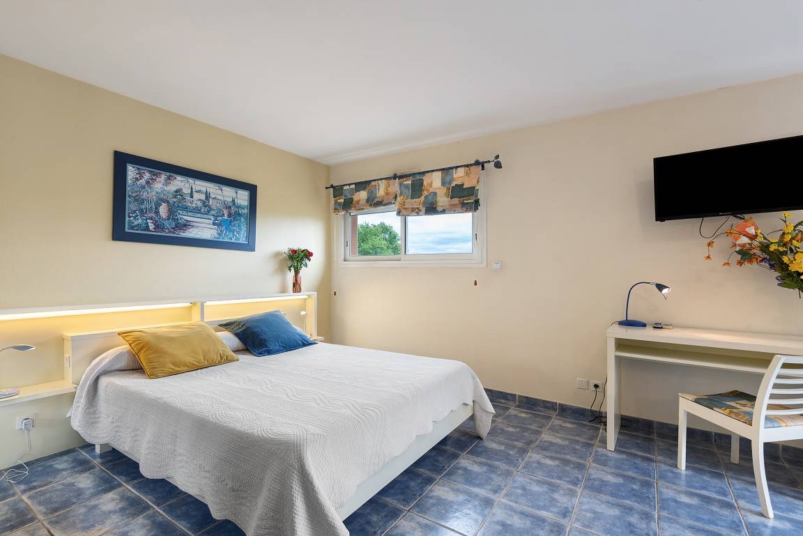 39 M² Chambre D'hôtes ∙ 1 Chambre ∙ 4 Personnes - Brive-la-Gaillarde