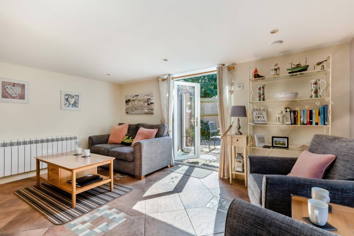 코티지 (자연 속의 작은 별장) ∙ 침실 2개 ∙ 게스트 4명 - 홀트