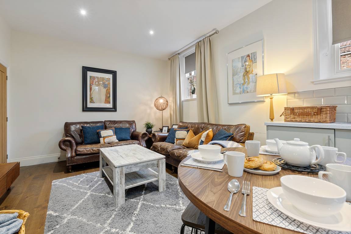 93 M² Maison De Vacances ∙ 2 Chambres ∙ 4 Personnes - York